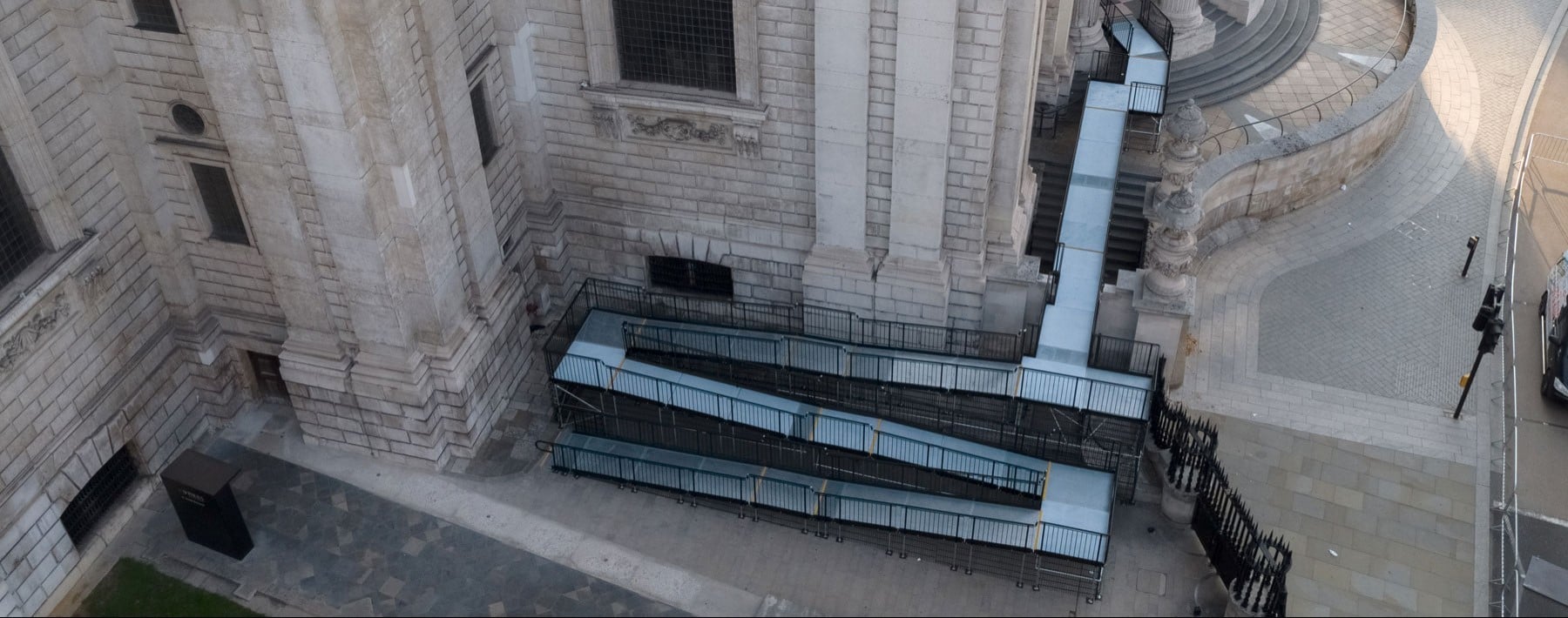 disabled ramp regulations to public buildings