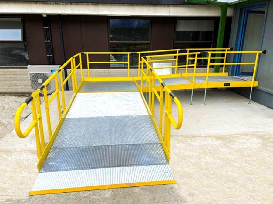 an L shape ramp configuration, Conquest Hospital | Rapid Ramp Case Study