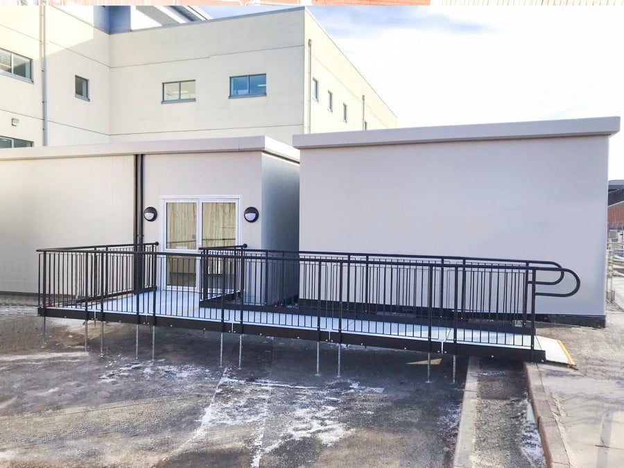 vaccination unit, Tameside Hospital Case study